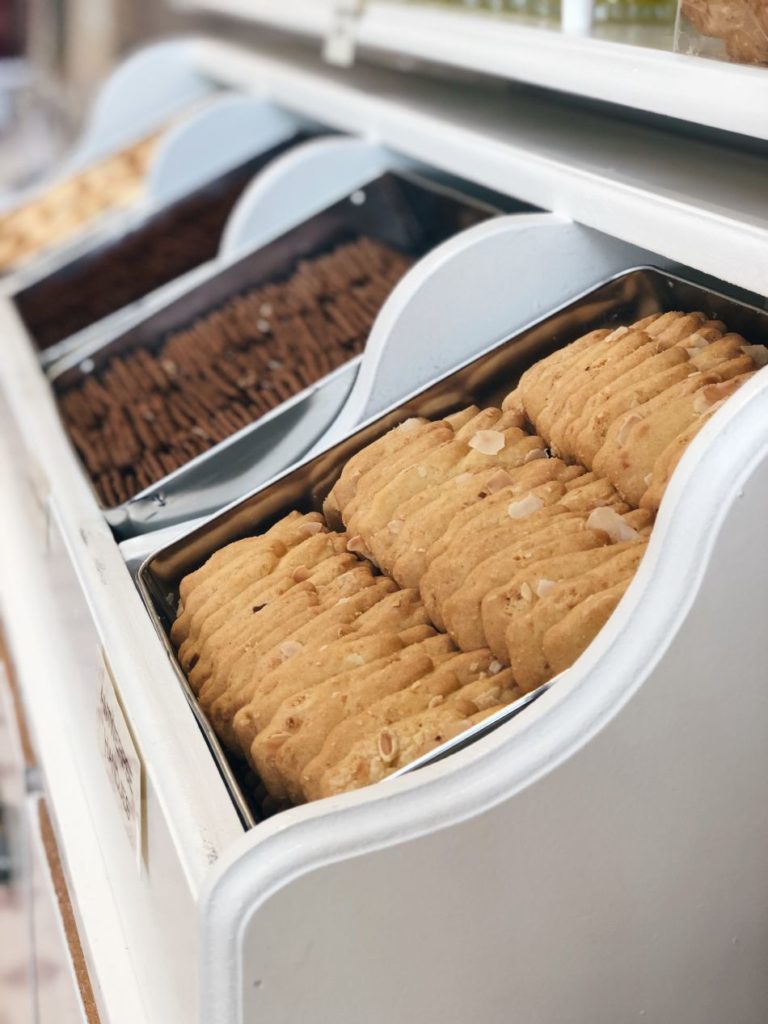 Philip’s Biscuits | The “Antwerpse Handjes” from Philip’s Biscuits